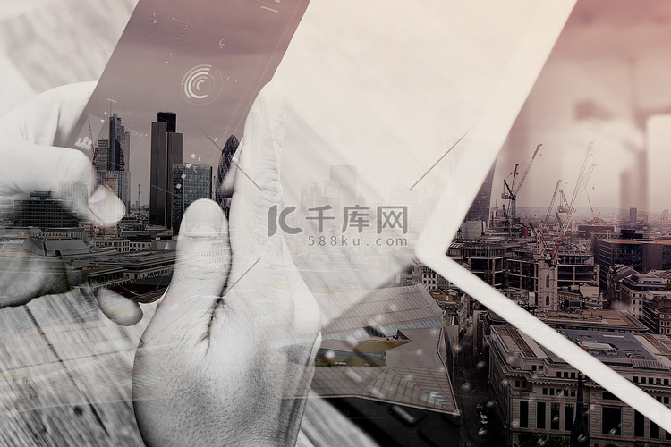 使用智能手机支付在线 shoppi 的手的双重曝光高清摄影大图-千库网