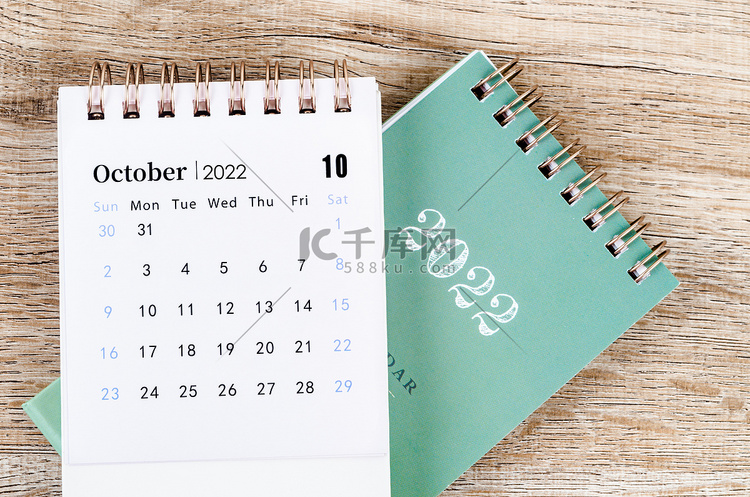 10 月日历 2022 年木制背景。高清摄影大图-千库网
