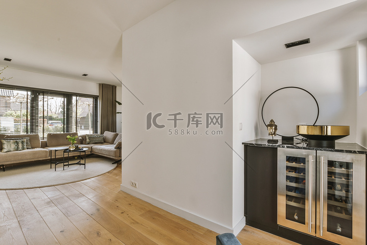 当代客厅的内部高清摄影大图-千库网