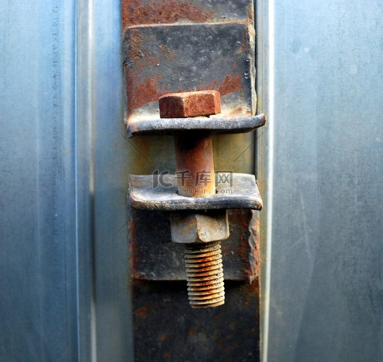 生锈的螺丝和螺母特写高清摄影大图-千库网