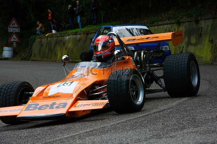 PESARO SAN BARTOLO 赛车中的老式 CAR MARCH F2高清摄影大图-千库网