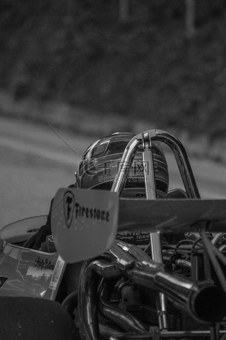 PESARO SAN BARTOLO 赛车中的老式 CAR MARCH F2高清摄影大图-千库网