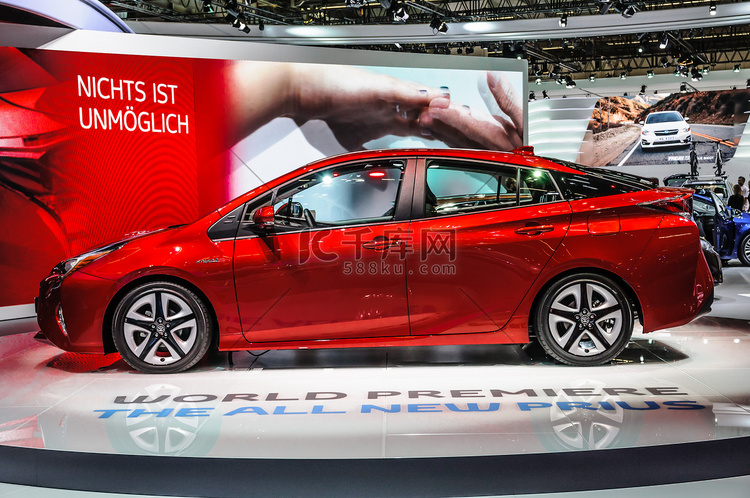 法兰克福 - 2015 年 9 月：丰田普锐斯 (Toyta Prius) 在 IAA International 上亮相高清摄影大图-千库网