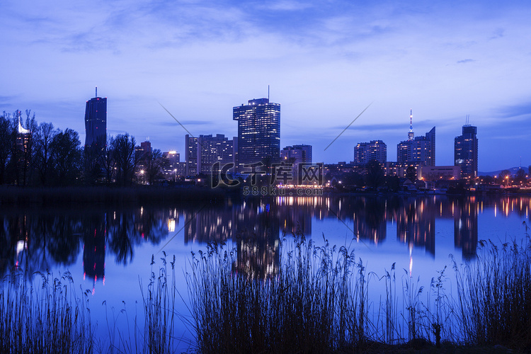 多瑙城-维也纳 DC 的天际线高清摄影大图-千库网