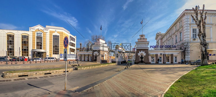 乌克兰敖德萨海关广场和敖德萨商业海港高清摄影大图-千库网
