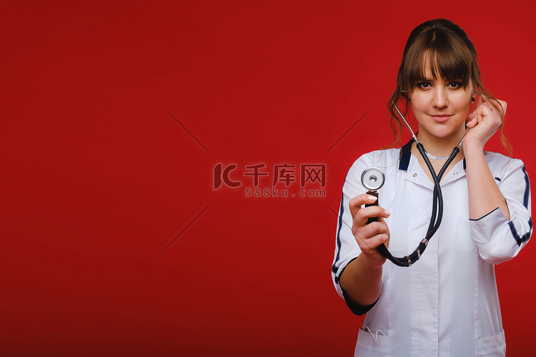 成功的聪明医生以手术室为概念高清摄影大图-千库网