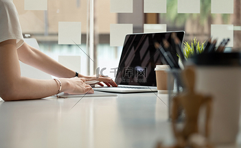 手设计师背景图片大全-高清手设计师图片素材下载-千库网