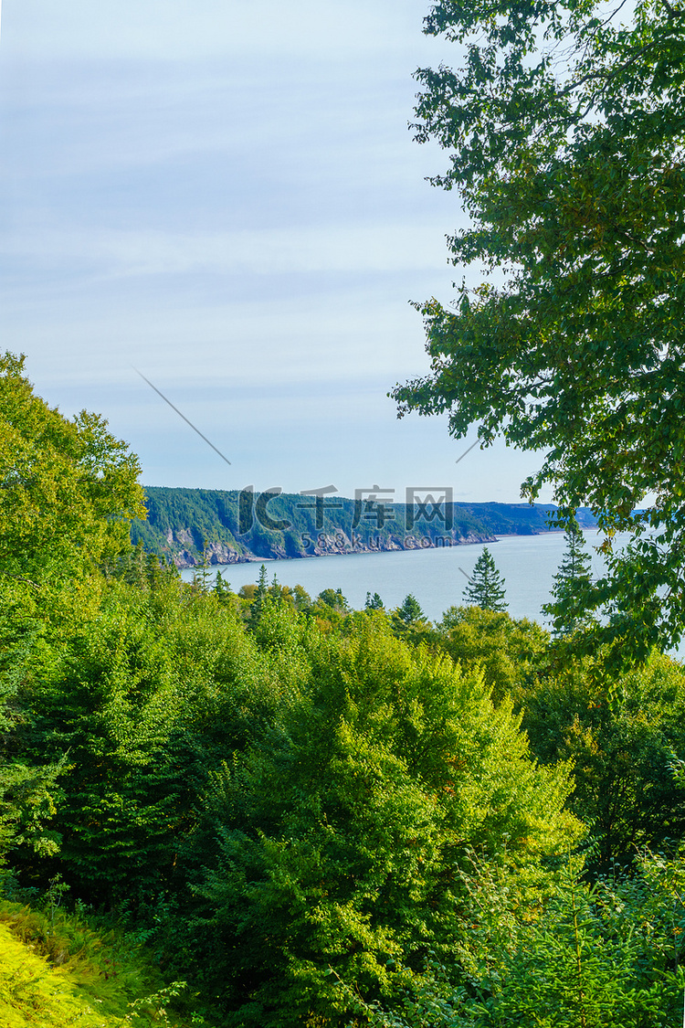 Fundy Trail Parkway 的海岸景观高清摄影大图-千库网