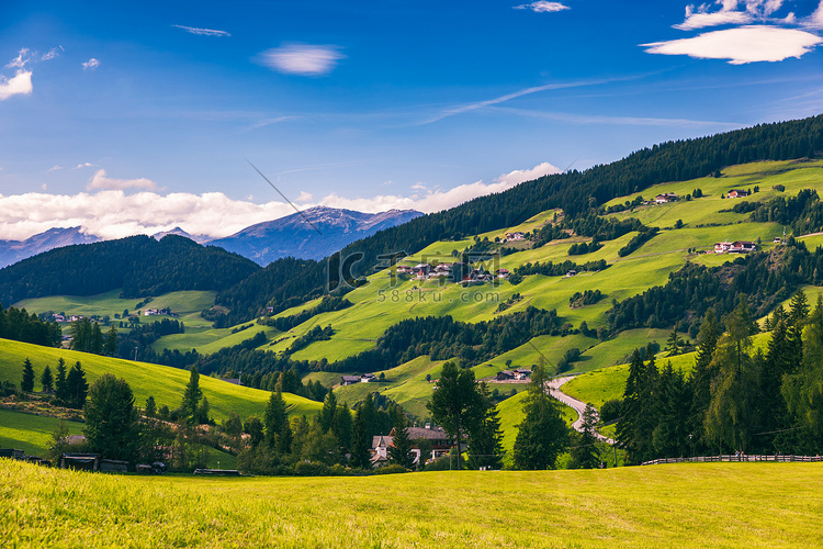 世界著名的最佳高山胜地，圣马达莱娜（St Magda）高清摄影大图-千库网
