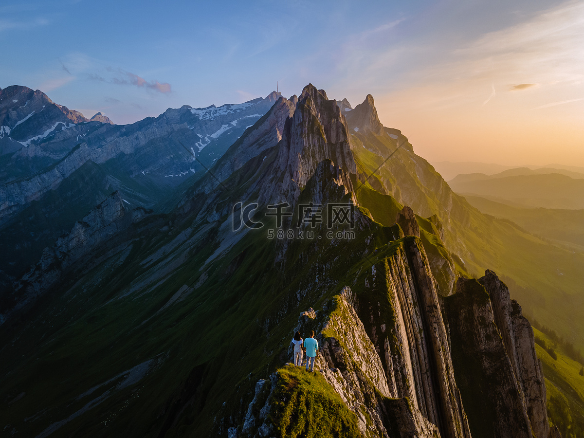 Schaefler Altenalptuerme mountain ridge swiss Alpstein, Appenzell ...