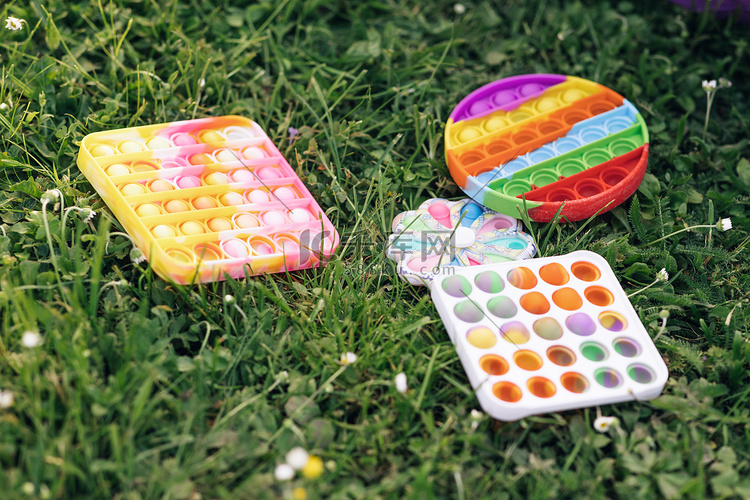 Pop it simple dimple popit 儿童抗压感官玩具。高清摄影大图-千库网