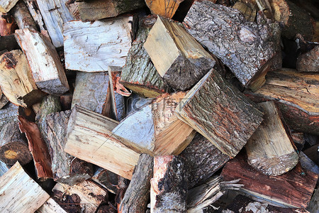 带年轮的堆叠木柴的详细特写纹理高清摄影大图-千库网