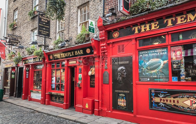 Temple Bar District - 著名爱尔兰酒吧的街头氛围高清摄影大图-千库网