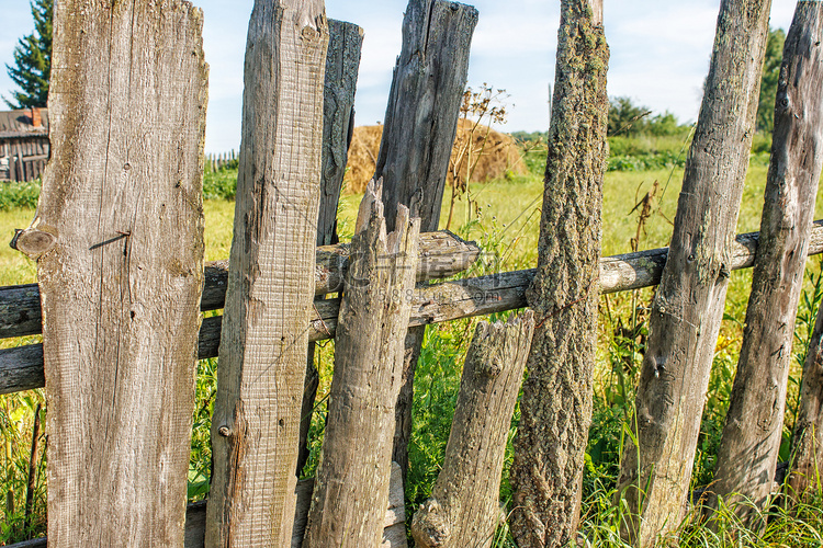 旧木栅栏特写高清摄影大图-千库网
