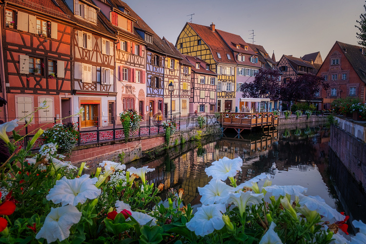 法国阿尔萨斯科尔马。高清摄影大图-千库网