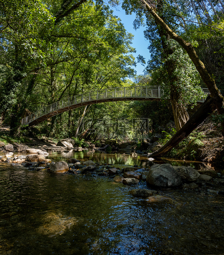 Fragas de Sao Simao 河滩桥高清摄影大图-千库网
