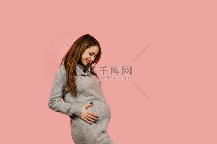 怀孕的女人。高清摄影大图 千库网