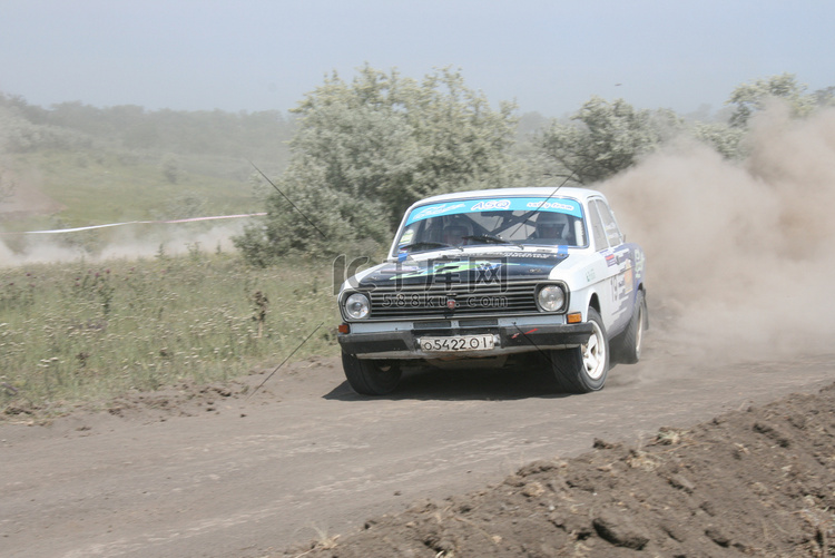 拉力赛 VOLGA GAZ 24 JUMP高清摄影大图-千库网