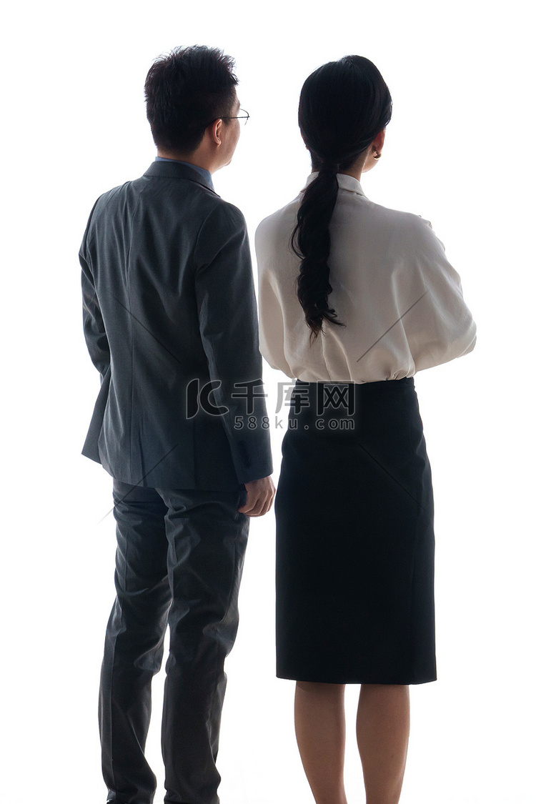 中年商务男士与青年商务女士的背影高清摄影大图-千库网