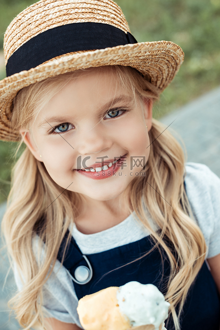 儿童高清摄影大图-千库网