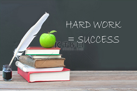 Hard work equals success高清摄影大图-千库网