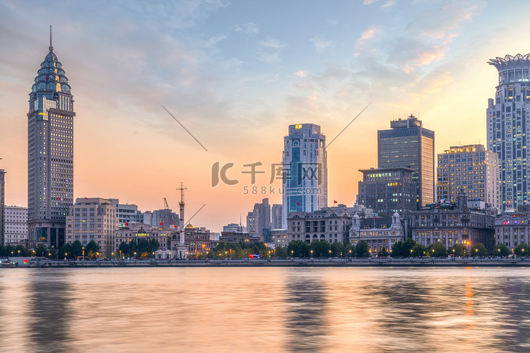 上海外滩建筑景观天际线高清摄影大图-千库网