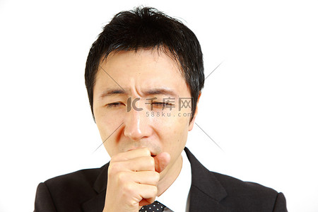 Japanese businessman suffer from a bad cough 高清摄影大图-千库网