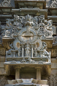 Kasivisvesvara 寺又称 Kashivishvanatha 寺, 存在 1087 Ce, Hoysala 王 Veera ...