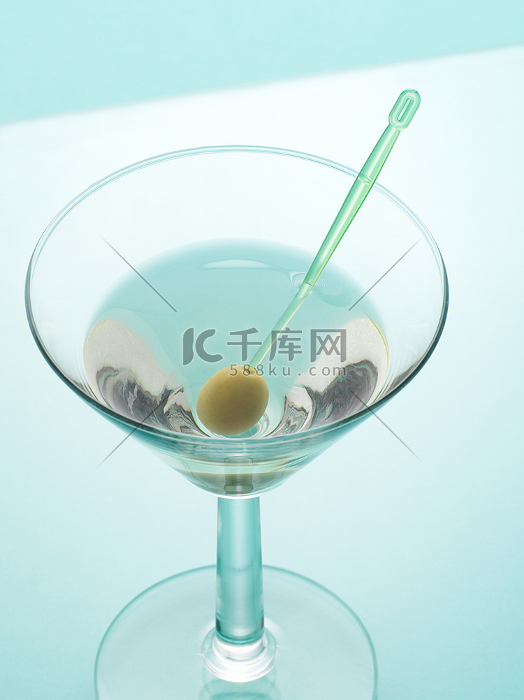 马提尼高清摄影大图-千库网