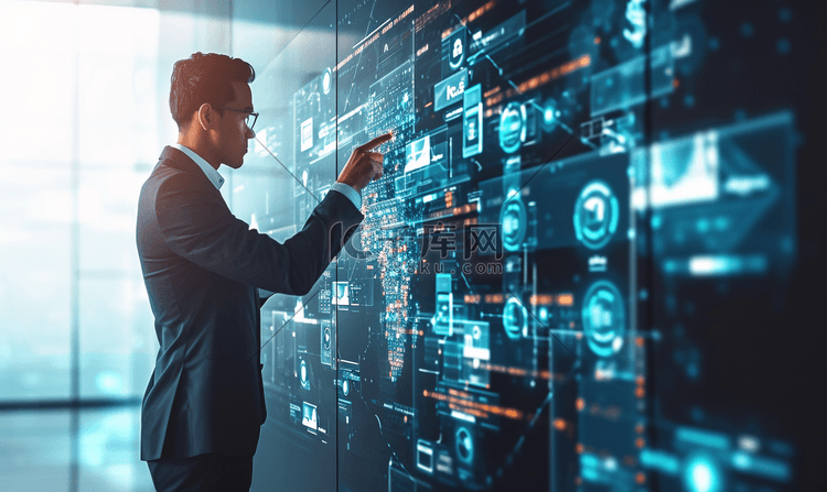 商人手用现代技术和数字层效应作为企业战略理念高清摄影大图-千库网