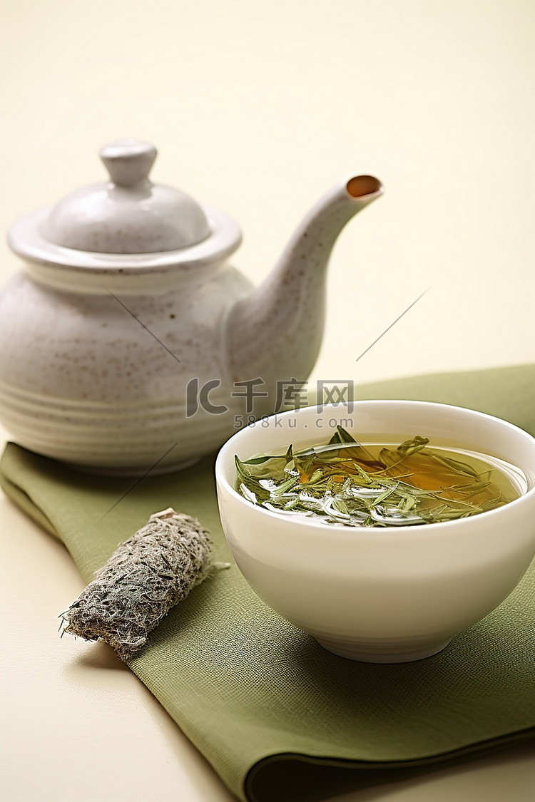 一杯中国绿茶，配有茶壶和茶袋背景图片免费下载_海报banner/高清大图_千库网(图片编号7017183)