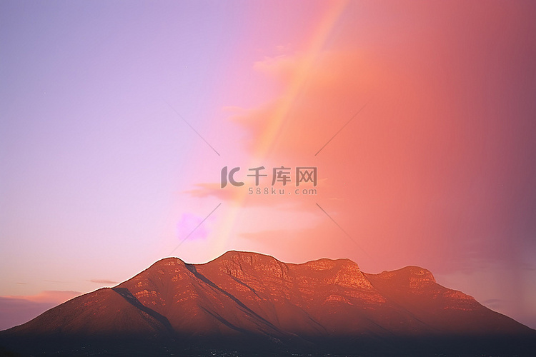 山上的彩虹背景图片免费下载_海报banner/高清大图_千库网(图片编号7013314)