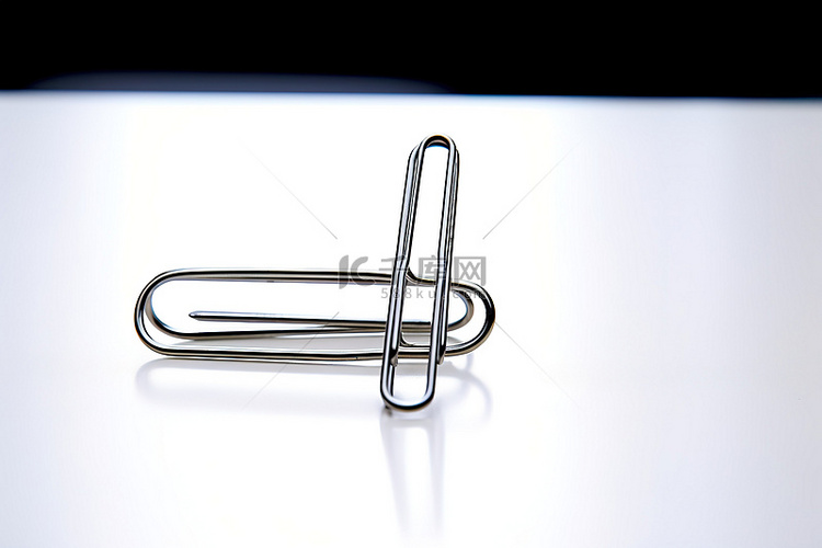 zclip办公室以金属线夹位于顶部的方式设置背景图片免费下载_海报banner/高清大图_千库网(图片编号7093336)