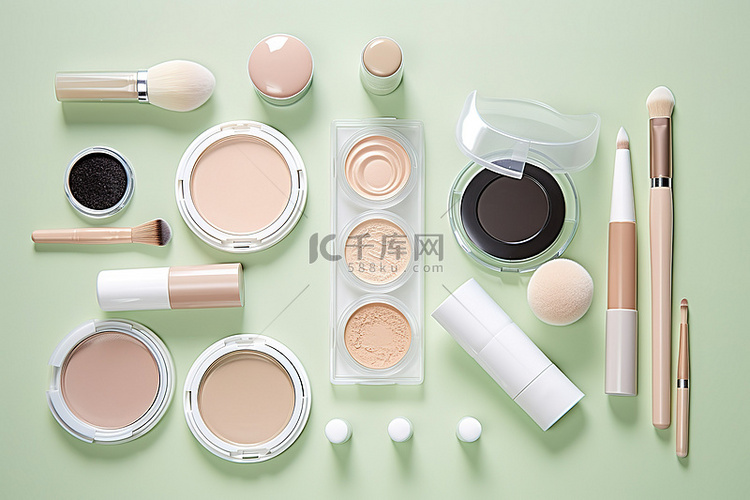 布置在绿色背景上的化妆品背景图片免费下载_海报banner/高清大图_千库网(图片编号7098765)