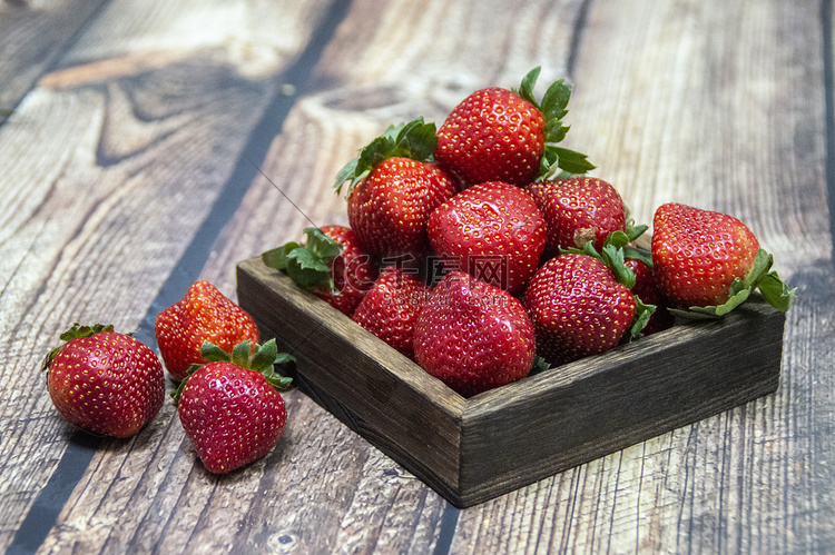 新鲜水果草莓高清摄影大图-千库网
