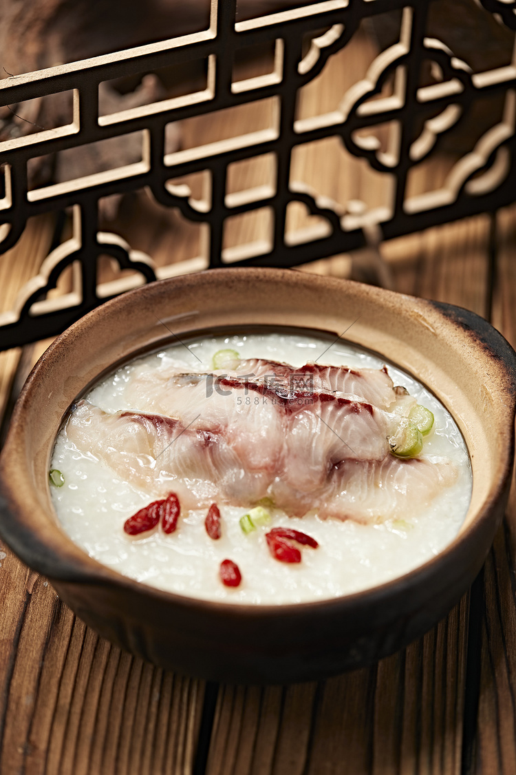 砂锅生滚鲜鱼片粥高清摄影大图-千库网