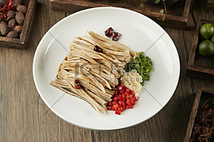 浇汁凉拌莜面高清摄影大图-千库网