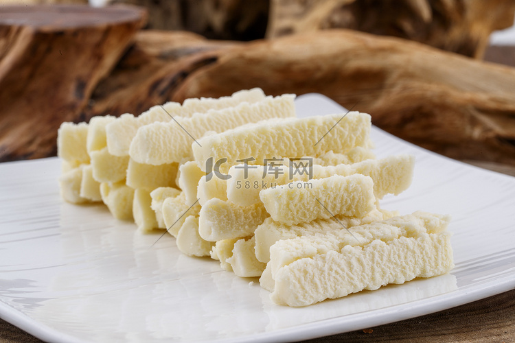 浓香甜美滋味浓郁的蒙族牛奶制品特写高清摄影大图-千库网