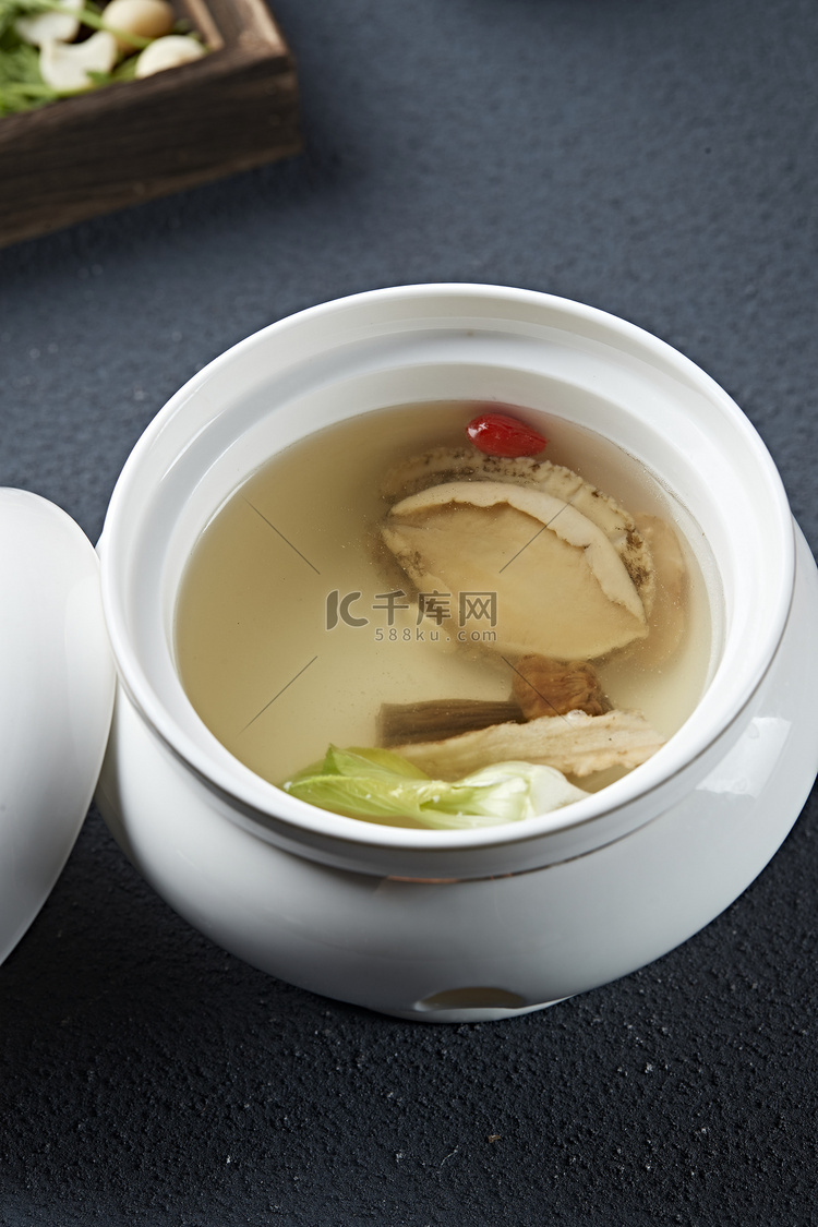鲍鱼枸杞吨当归党参汤高清摄影大图-千库网