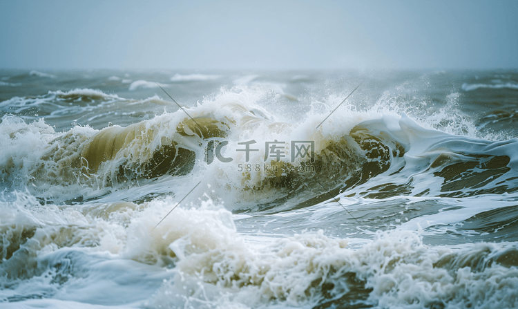 强风和恶劣天气下的海浪高清摄影大图-千库网