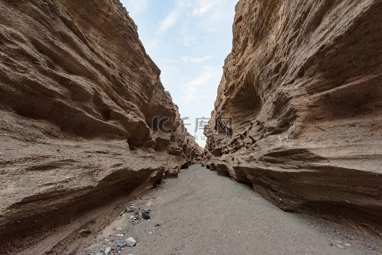 中国新疆库尔勒罗布泊大峡谷高清摄影大图-千库网