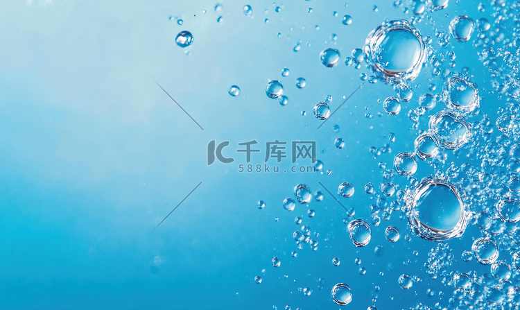透明清澈液体凝胶化妆品斑点滴纹理蓝色纯色背景高清摄影大图-千库网