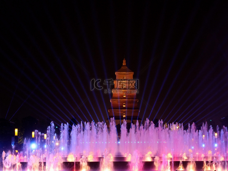 西安大雁塔大唐不夜城喷泉高清摄影大图-千库网