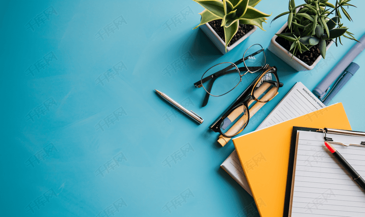 笔记本电脑书桌办公桌面48高清摄影大图-千库网