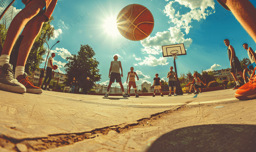 鱼眼视图的青少年玩篮球游戏高清摄影大图-千库网