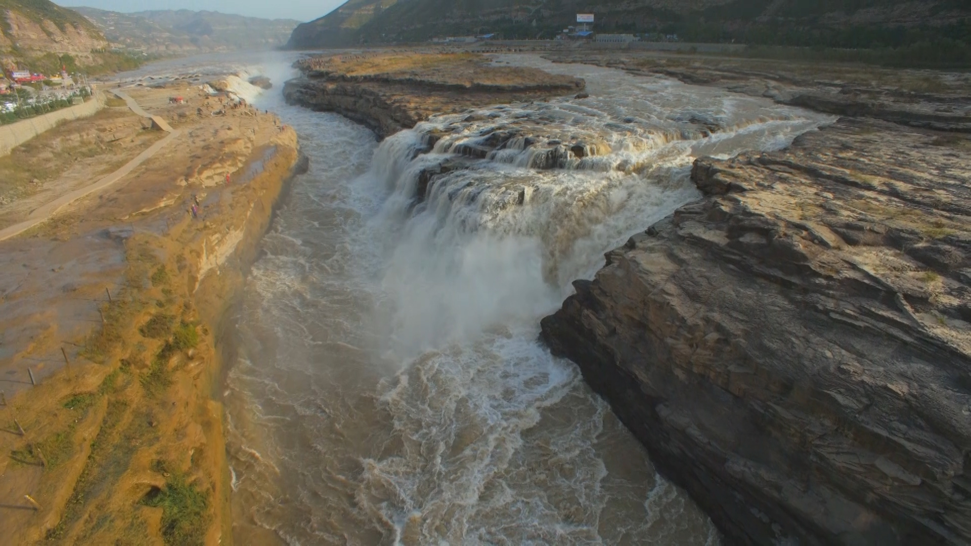 1080壮观黄河母亲河壶口瀑布航拍视频特效素材-千库网