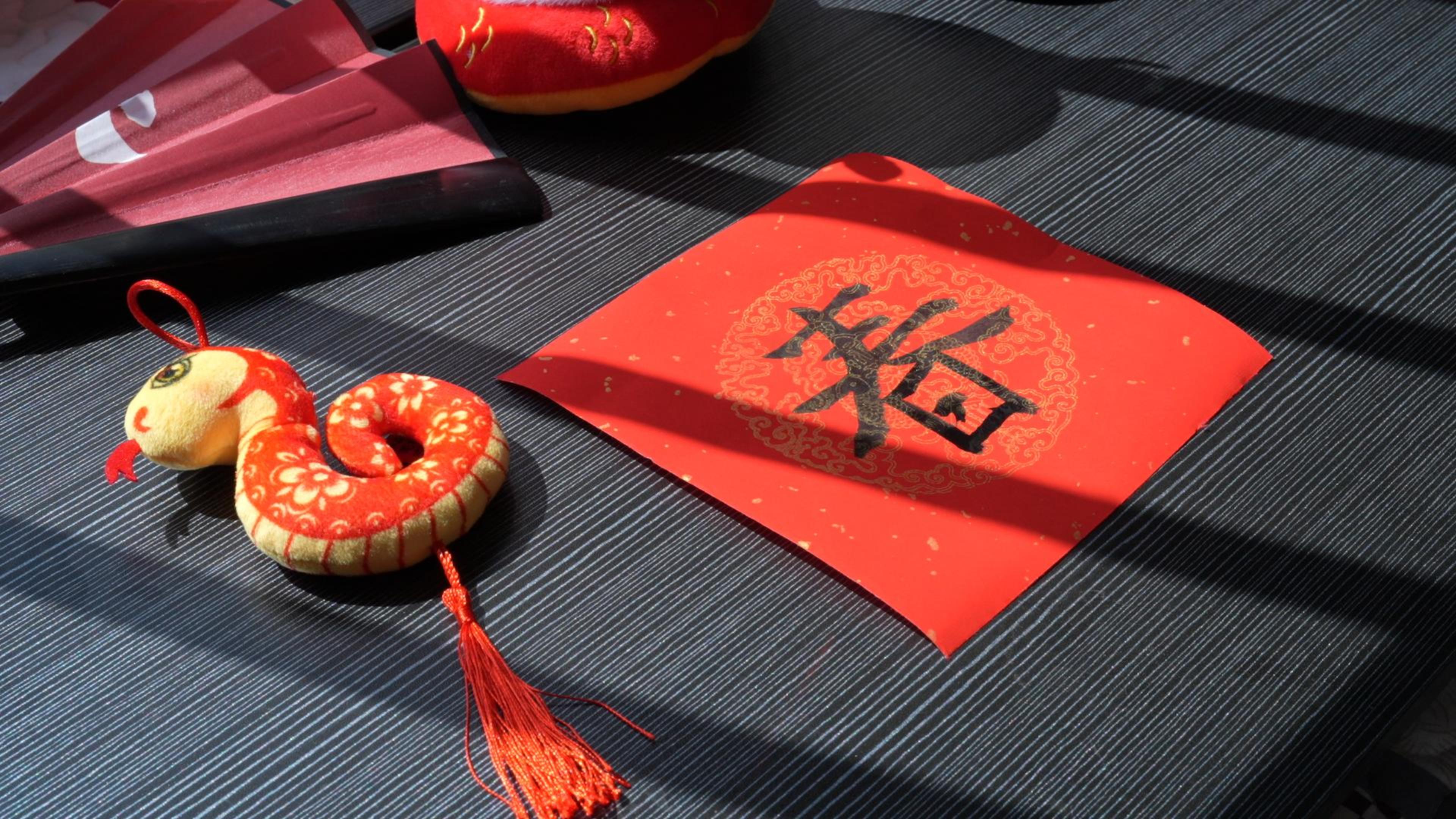 新年实拍蛇年春节新年快乐实拍素材视频特效素材-千库网